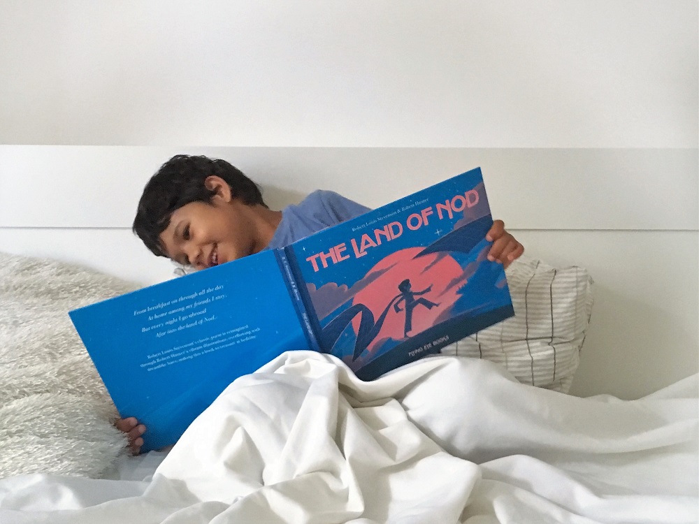 The Land of Nod by Robert Louis Stevenson and Robert Hunter front cover ...